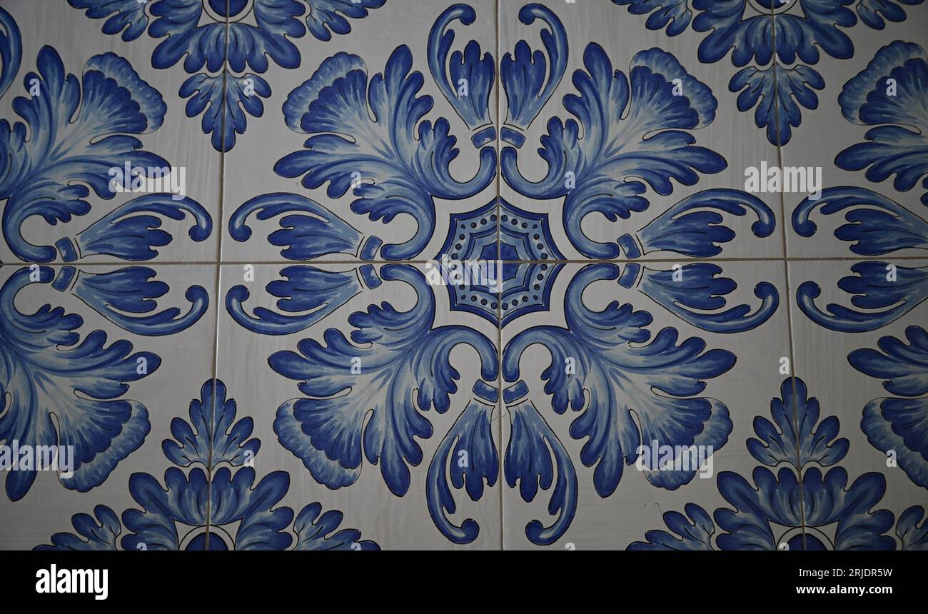 Sicilian handmade Caltagirone glazed ceramic tile pattern in Sciacca ...