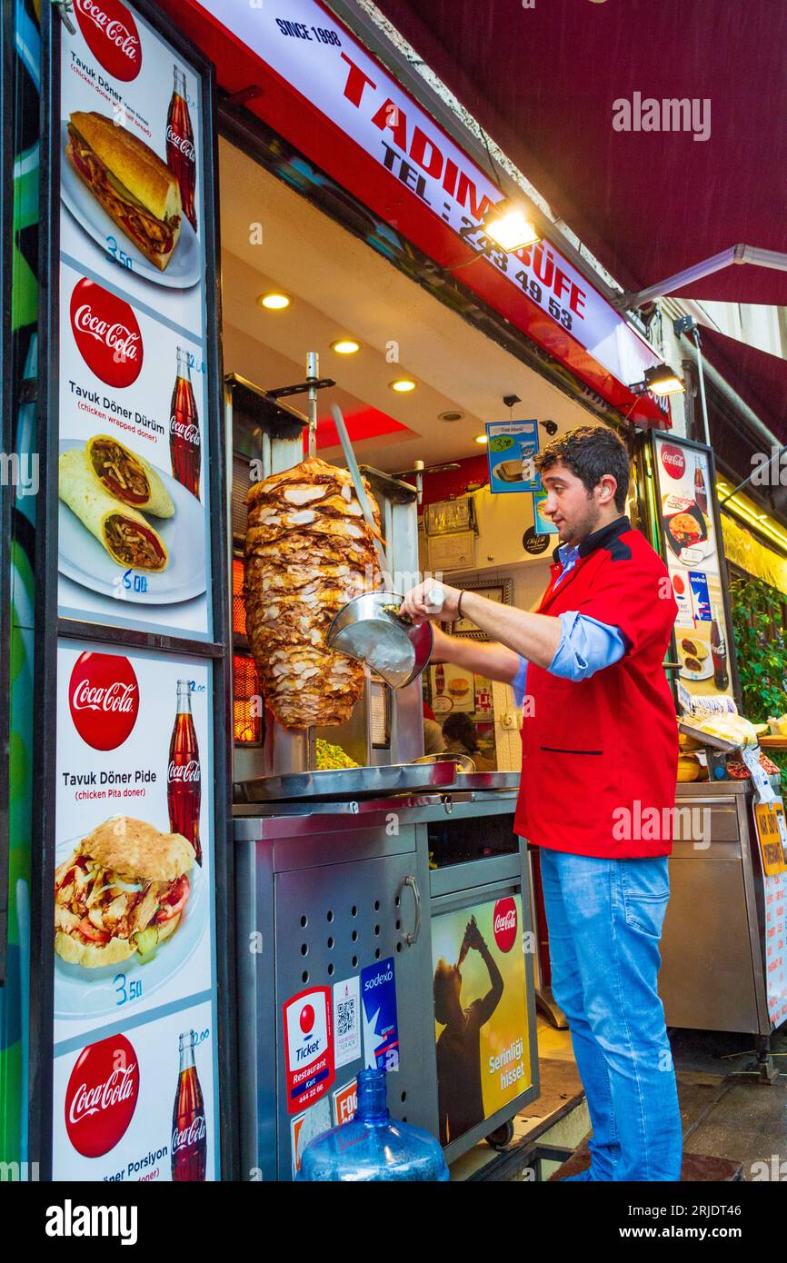 Doner kebab fast food stall hi-res stock photography and images - Alamy