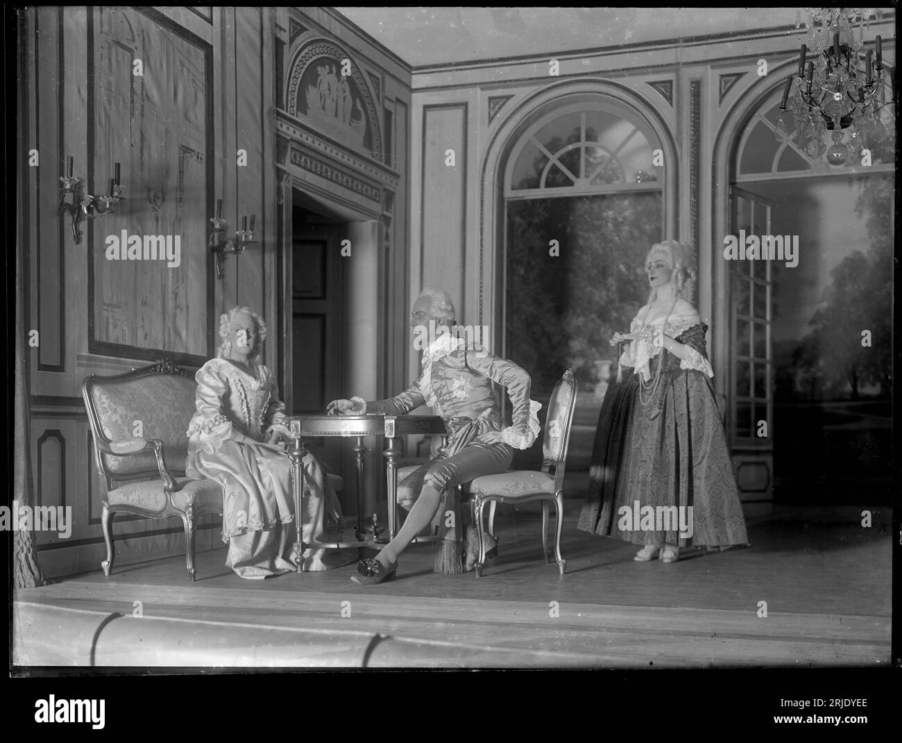 Gustaf III, Intima teatern 1916. Föreställningsbild 1916 by Atelier ...