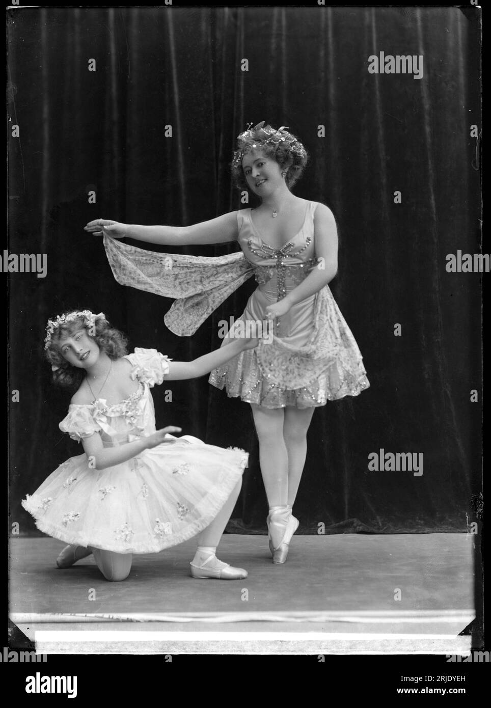 Greta och Victoria Strandin, rollporträtt 1910 by Atelier Jaeger Stock ...