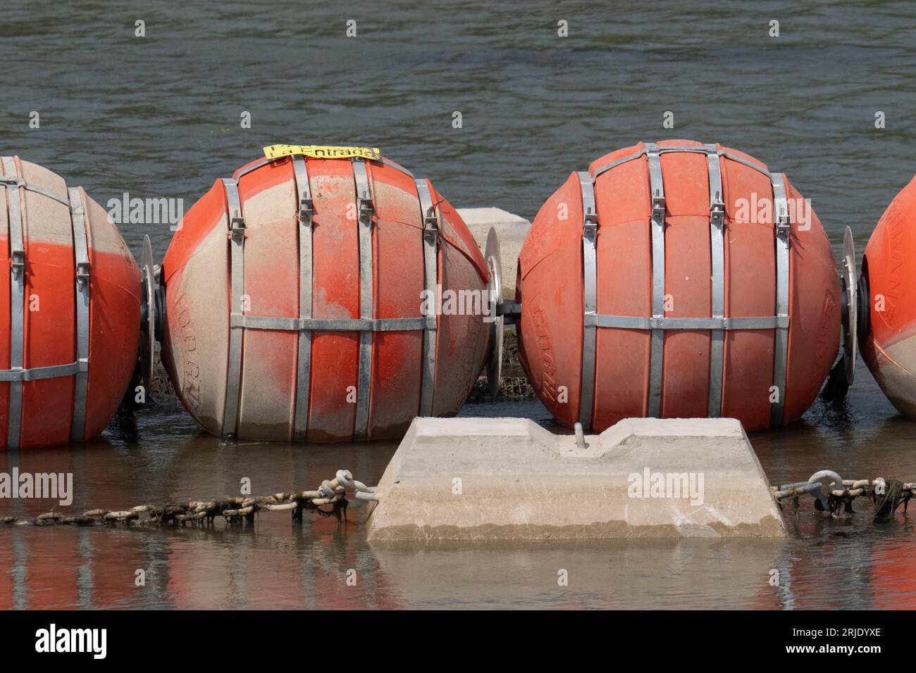 Eagle pass buoys hi-res stock photography and images - Alamy
