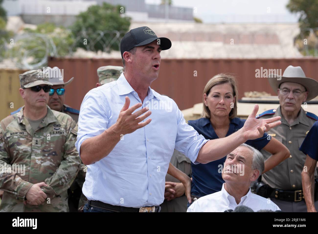 Kevin stitt 2023 hi-res stock photography and images - Alamy