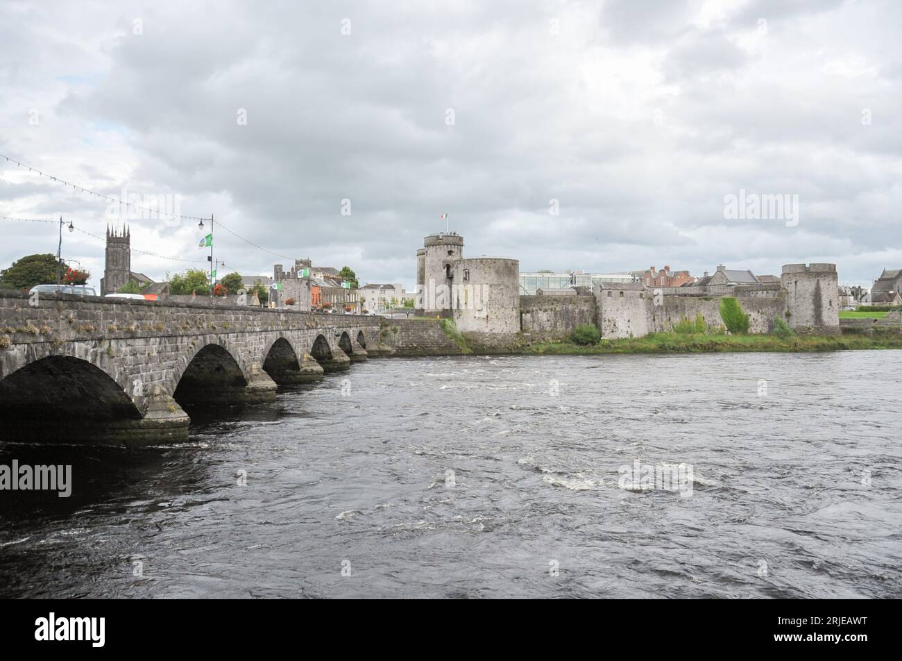 King John's Castle, Limerick city. Ireland Stock Photo - Alamy