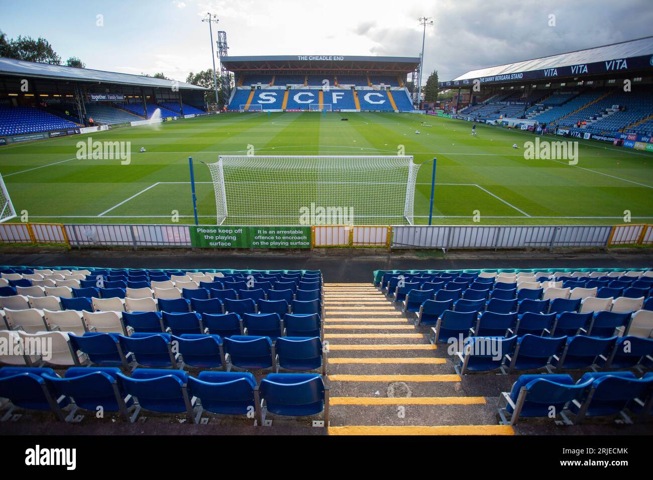 Edgeley park stockport general view hi-res stock photography and images ...