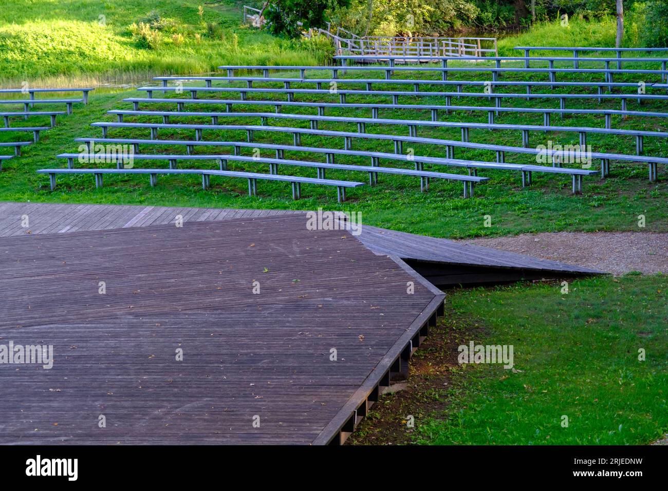 Small outdoor concert hi-res stock photography and images - Alamy