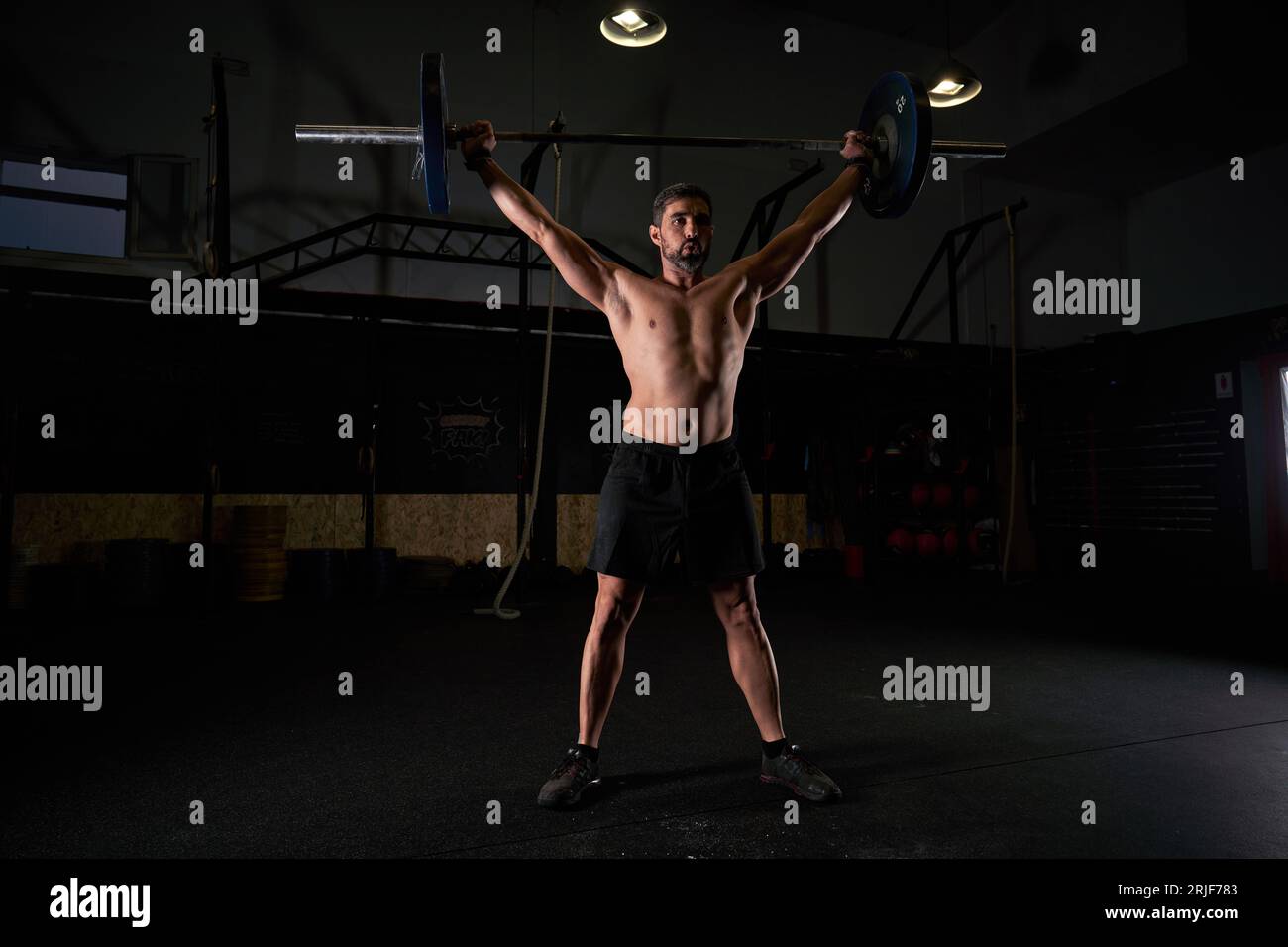 Lift weights workout strain hi-res stock photography and images - Alamy