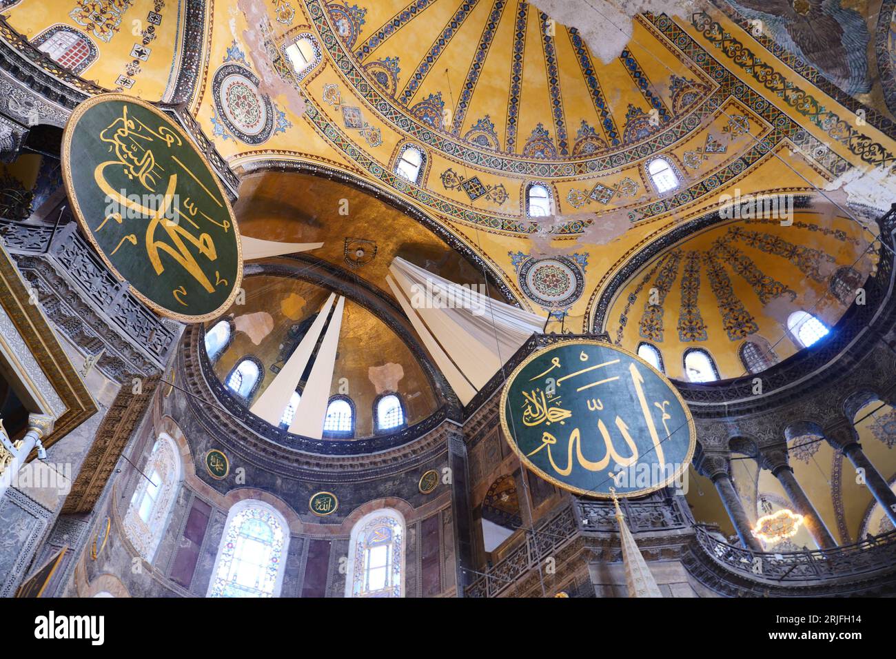 Hagia sophia interior 2023 hi-res stock photography and images - Alamy