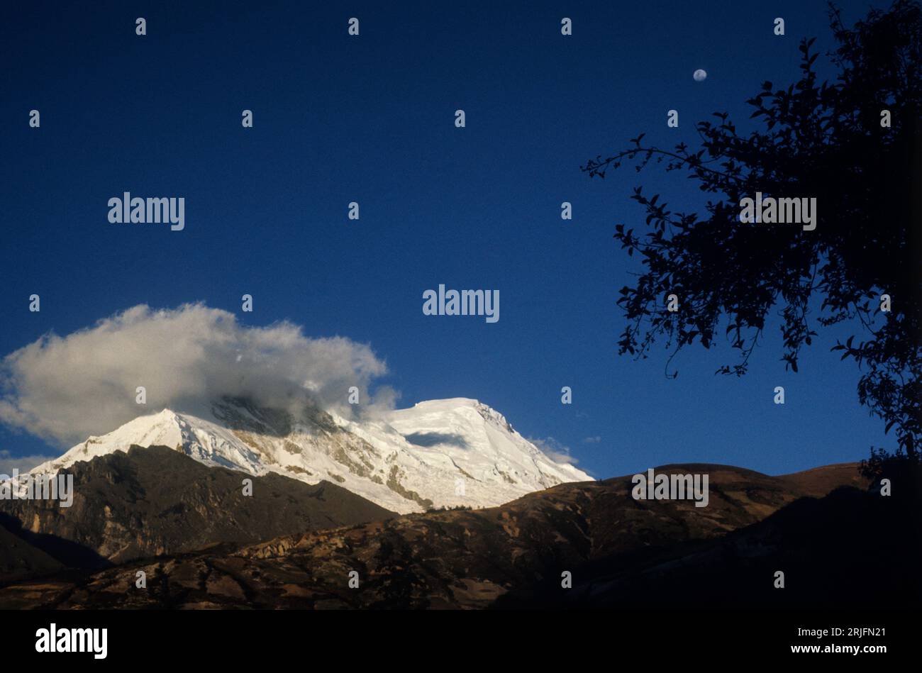 Peru, Andes Montain Range - Cordillera de los Andes, Cordillera Blanca ...