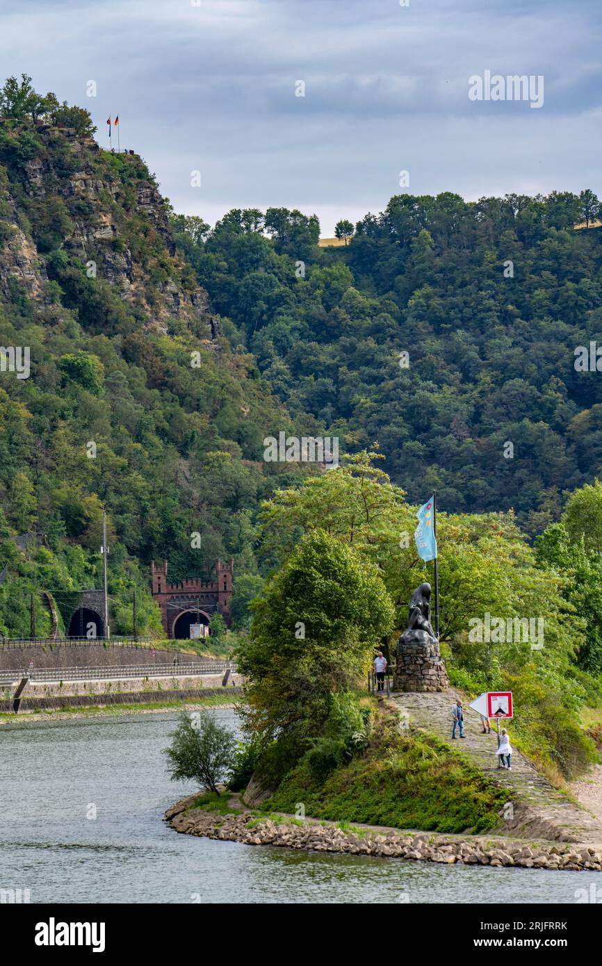 The statue of loreley hi-res stock photography and images - Alamy