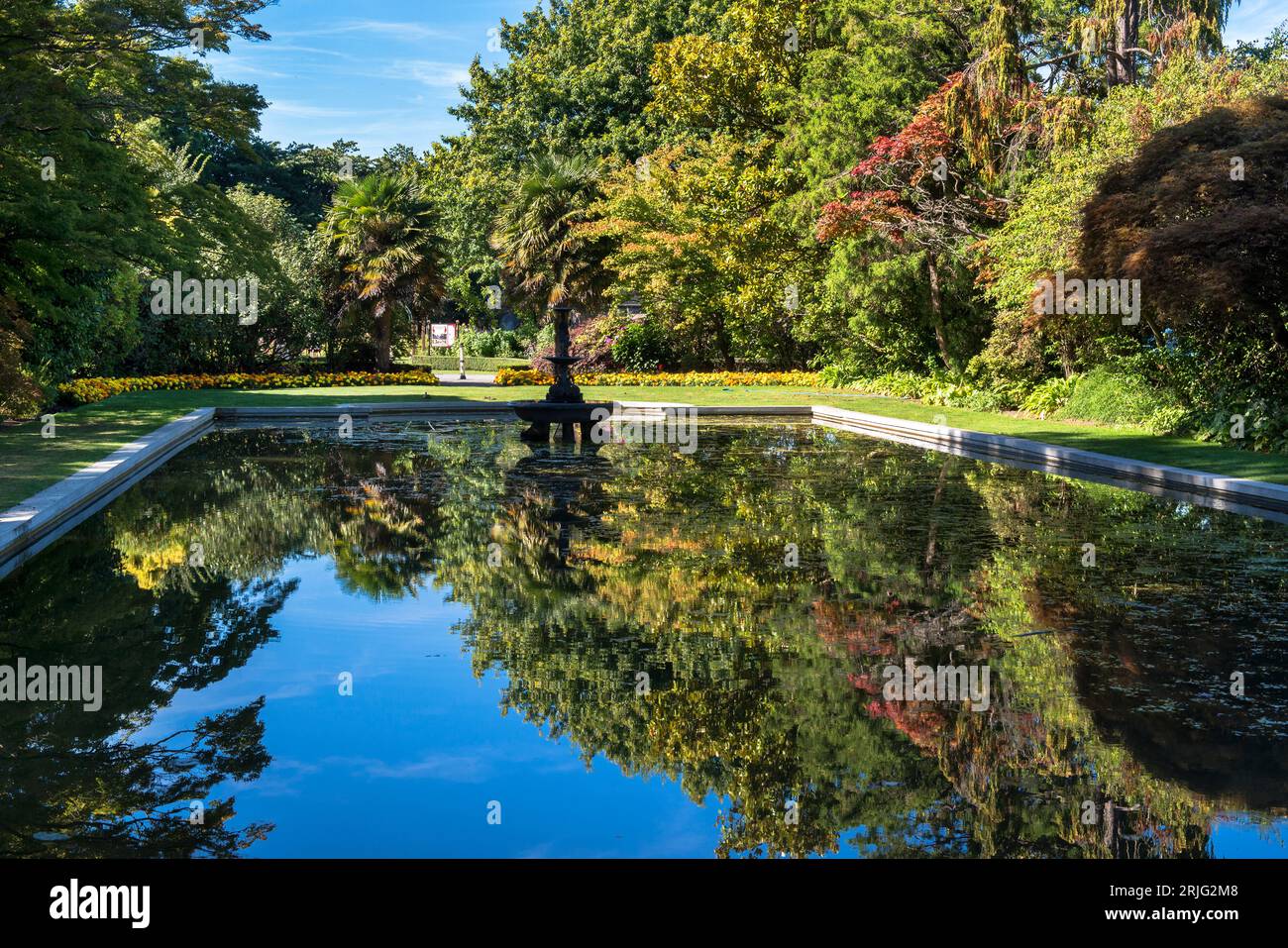 Mona vale garden park hi-res stock photography and images - Alamy
