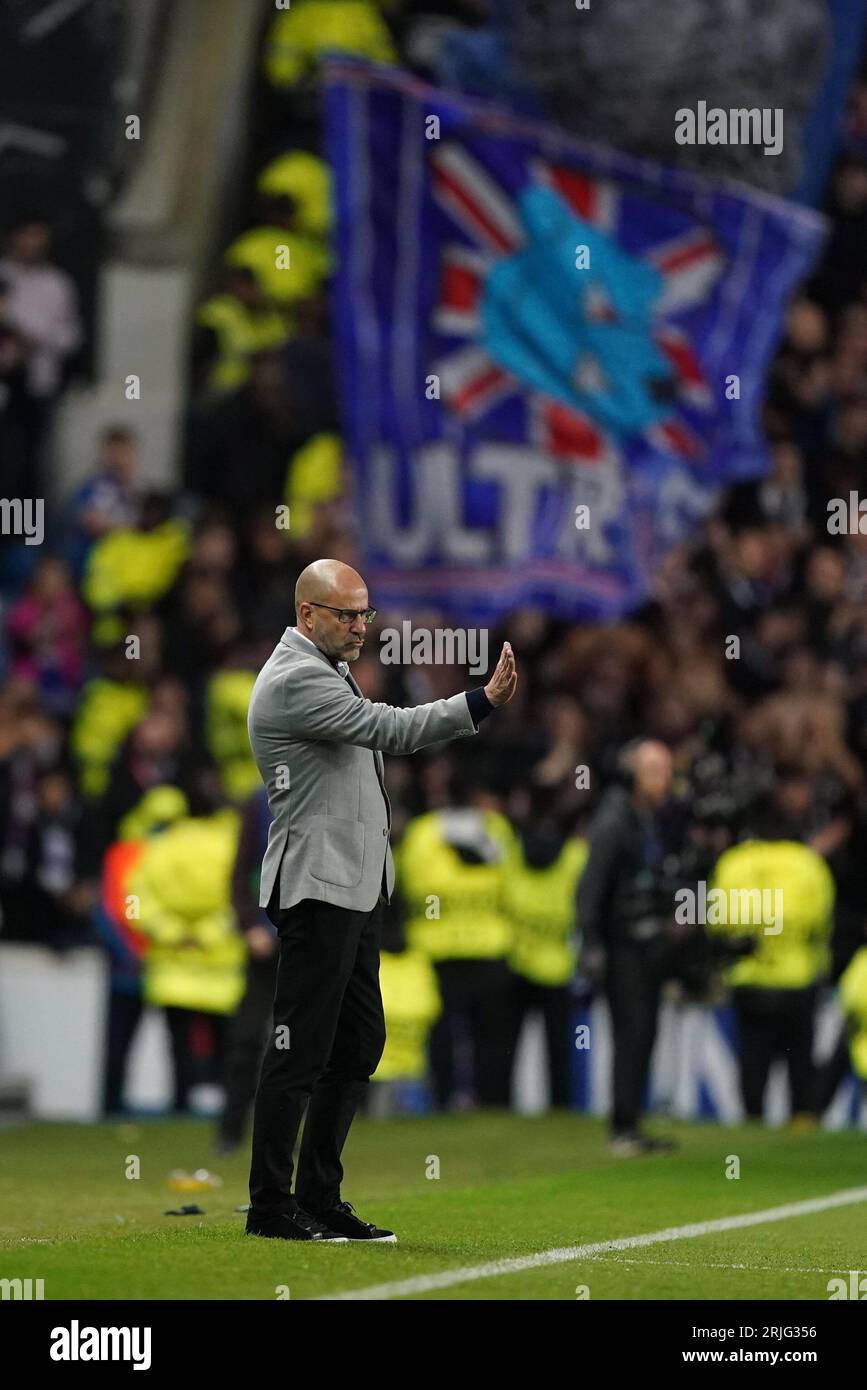 PSV Eindhoven manager Peter Bosz on the side line during the UEFA ...