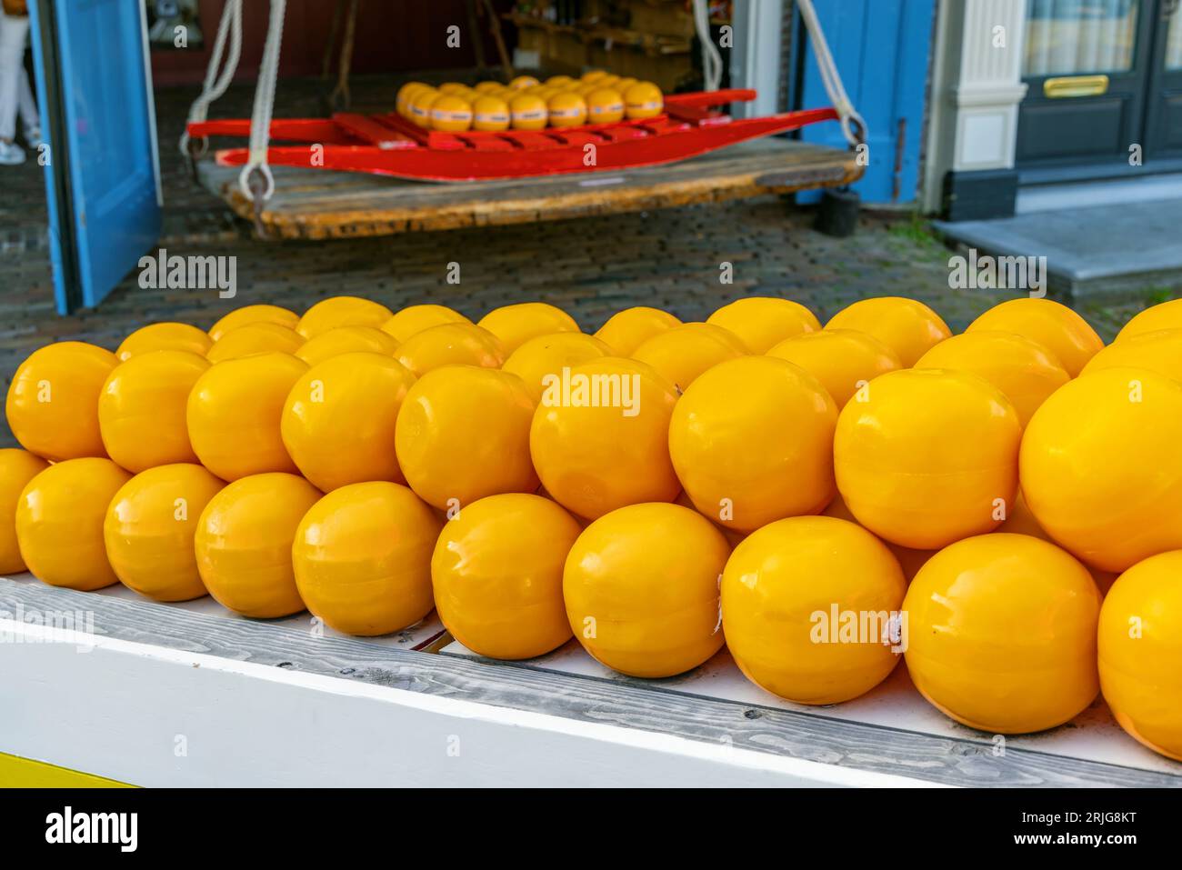 Edam town square market hi-res stock photography and images - Alamy