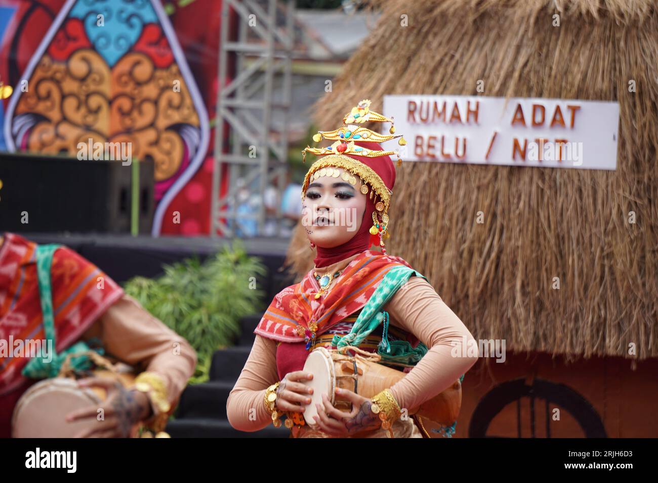 Likurai dance from Nusa Tenggara Timur at BEN Carnival. This dance is ...