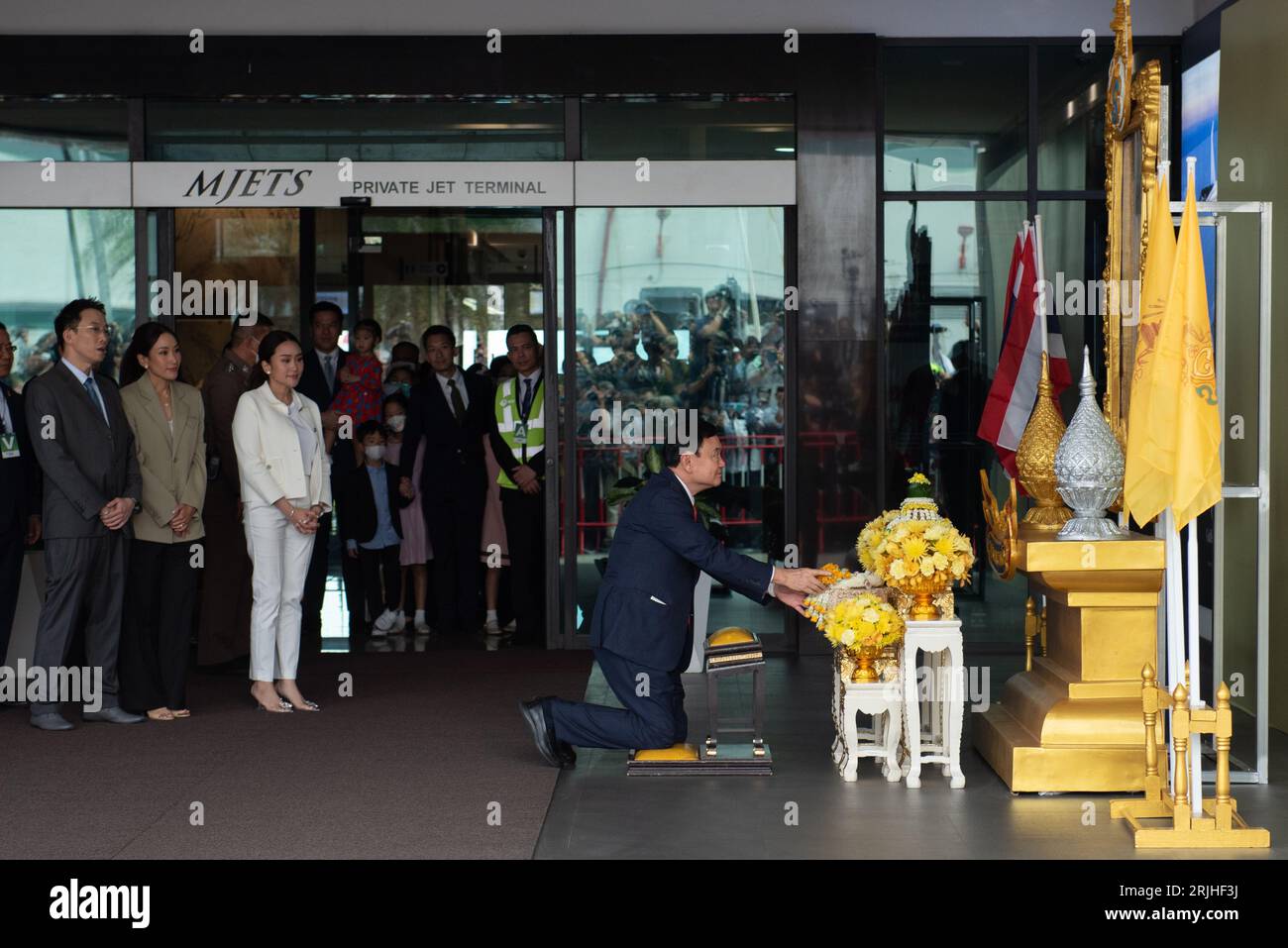 Viphavadee rangsit road hi-res stock photography and images - Alamy