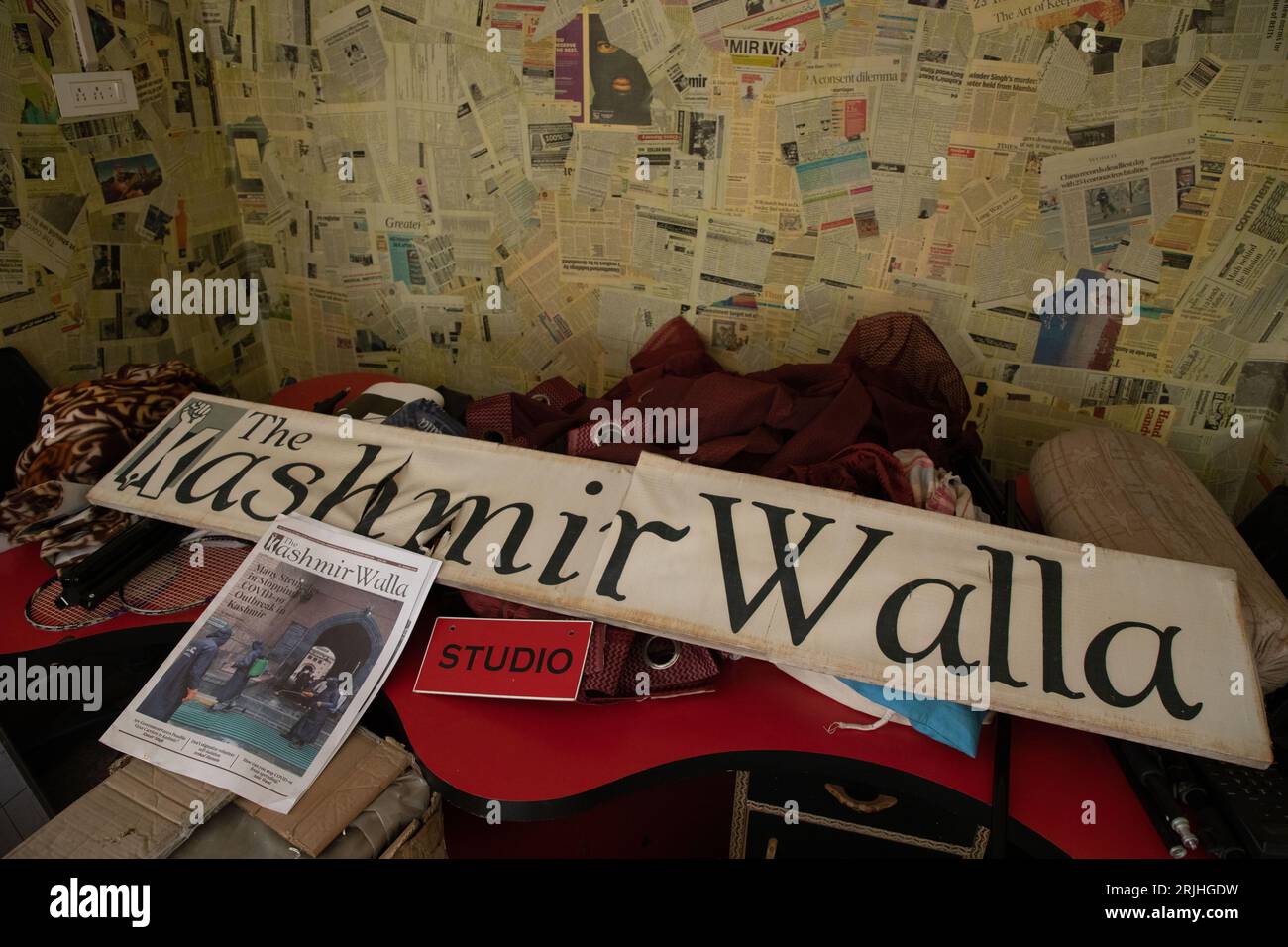 Indian news media censorship hi-res stock photography and images - Alamy
