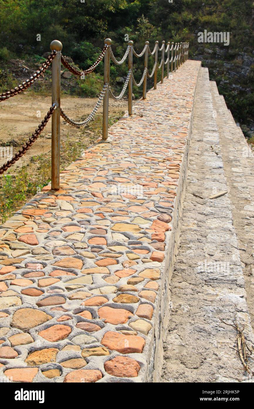 Iron railings with stone pillars hi-res stock photography and images ...