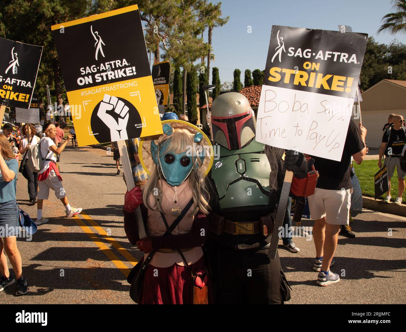 Burbank, California, USA. 22nd Aug, 2023. Cosplay Rodian and Boba Fett ...
