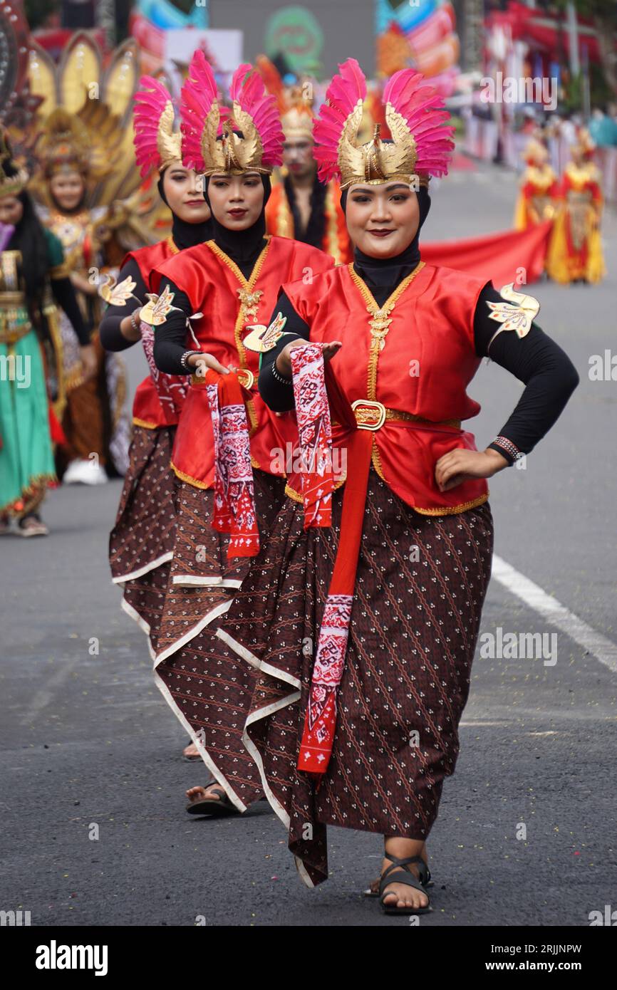 Serimpi dance from Yogyakarta at BEN Carnival. This dance depicts a ...