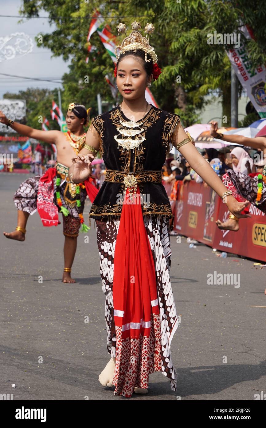 Sekar dance hi-res stock photography and images - Alamy