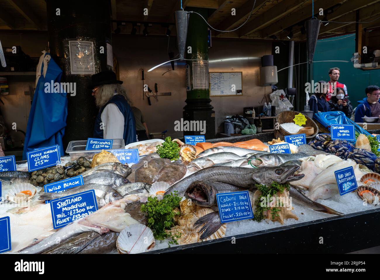 Fresh seafood at the Borough Market in London Stock Photo - Alamy