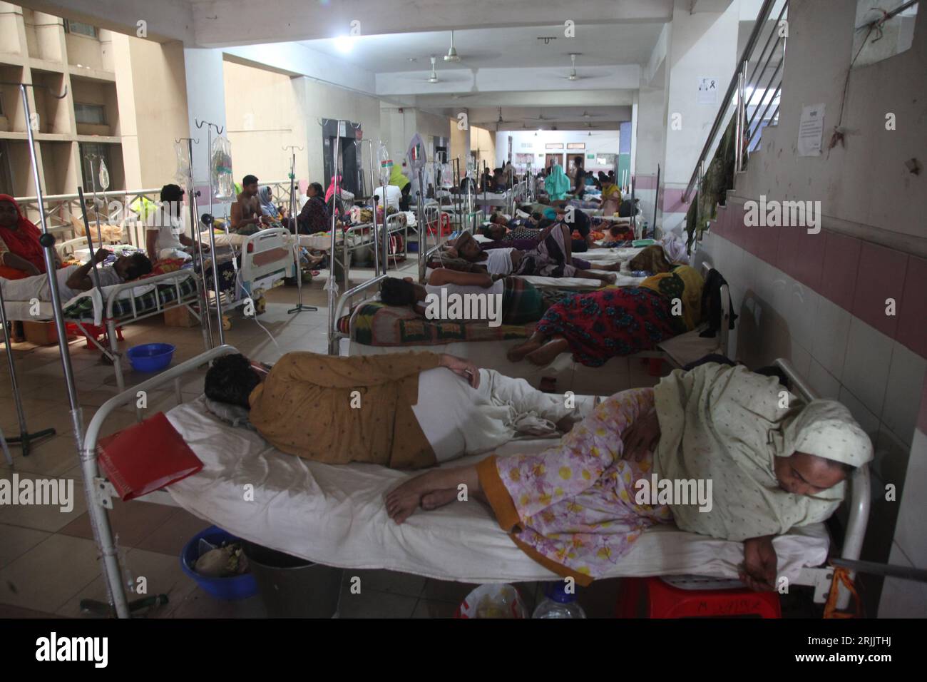 Dhaka Bangladesh August 22,2023.Patients receives treatment for dengue ...