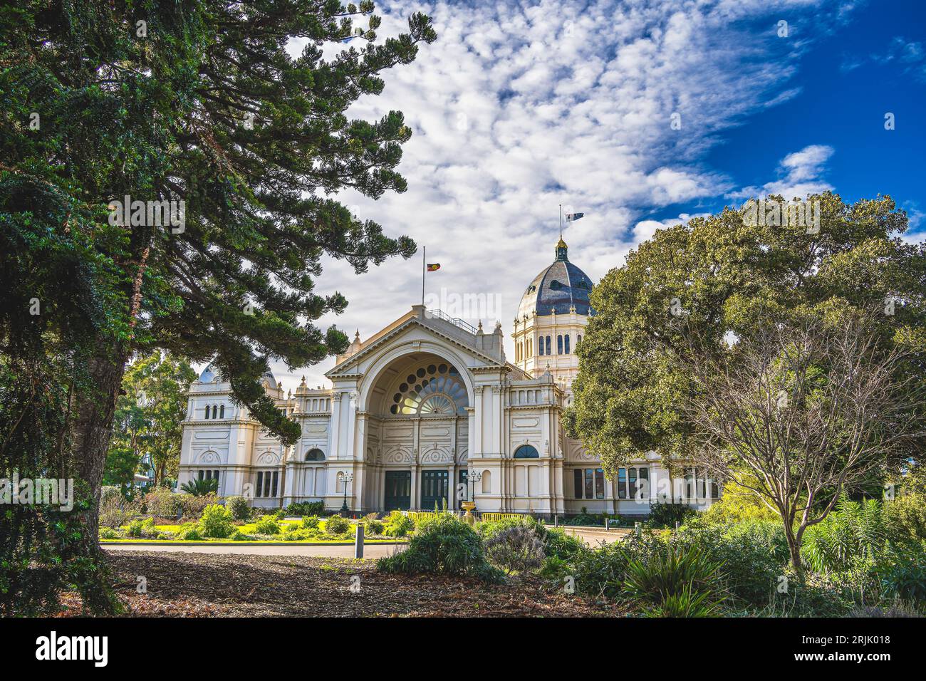 Fitzroy melbourne street style hi-res stock photography and images - Alamy