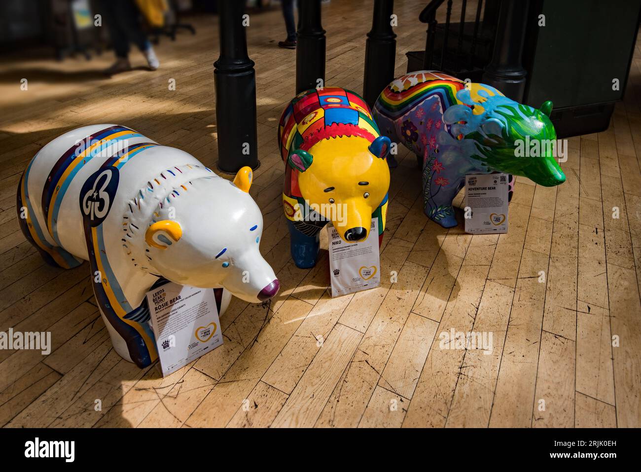 Leeds Bear Hunt , Wild In Art & Leeds Hospital Charity Stock Photo - Alamy