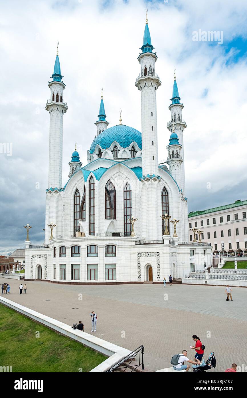 View of the Kul Sharif Mosque in the Kazan Kremlin Stock Photo - Alamy