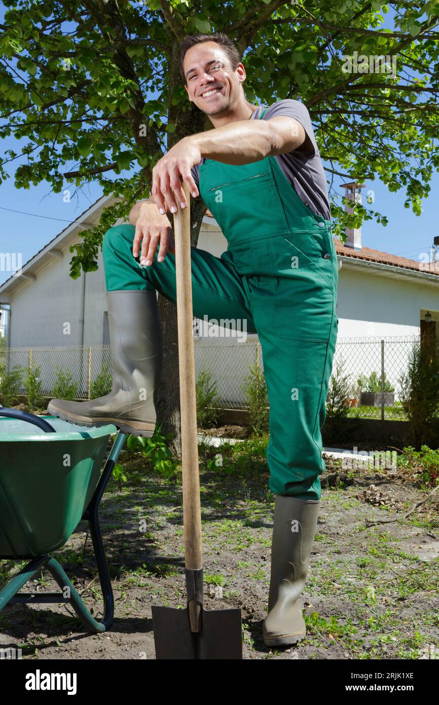 Professional gardener wheelbarrow hi-res stock photography and images ...