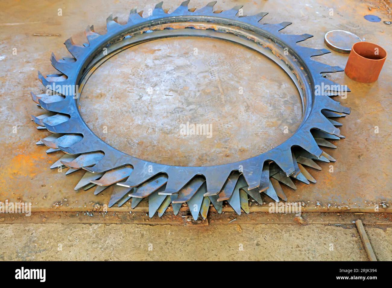 Ring sharp metal parts Stock Photo - Alamy