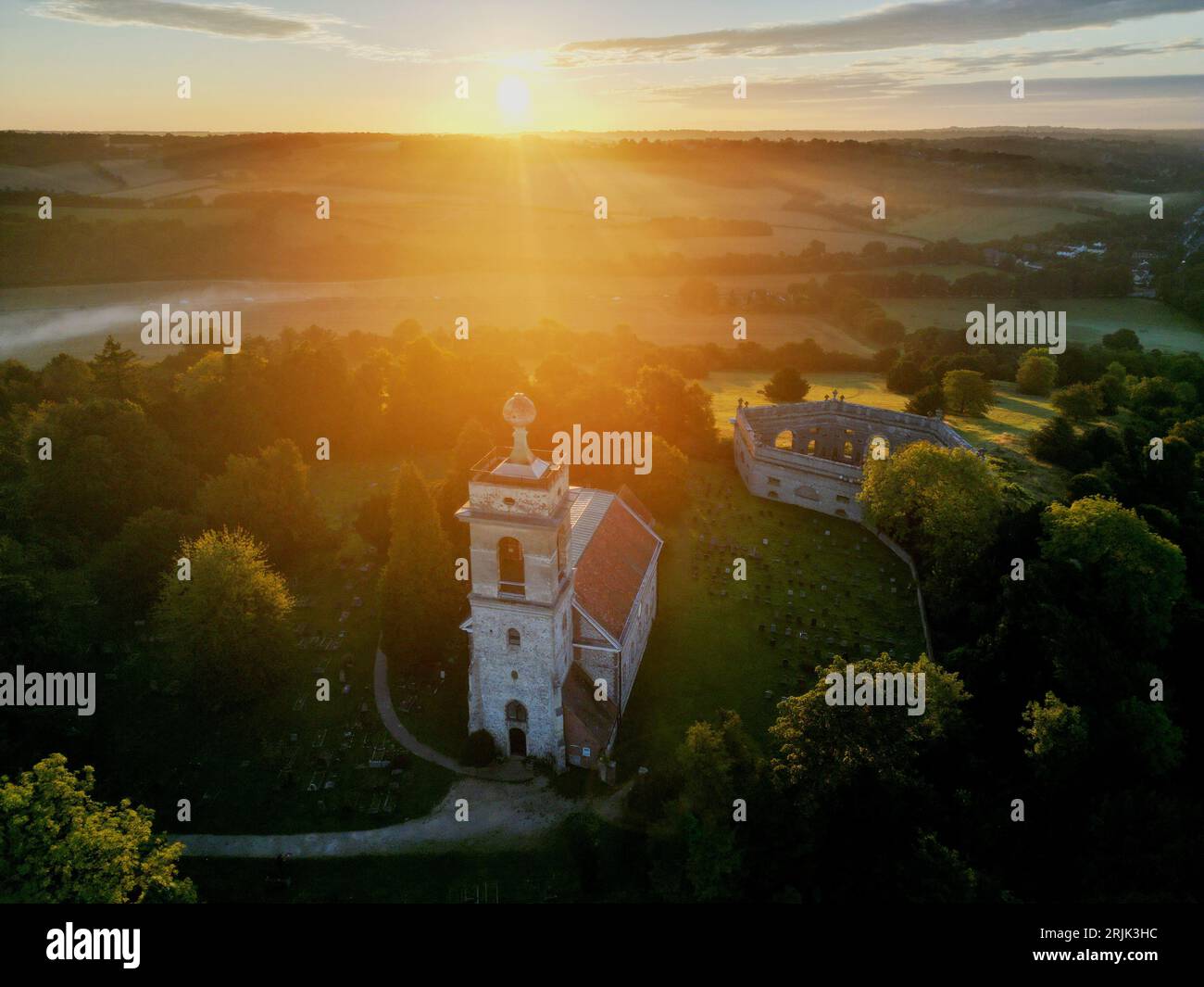 West wycombe village hi-res stock photography and images - Alamy