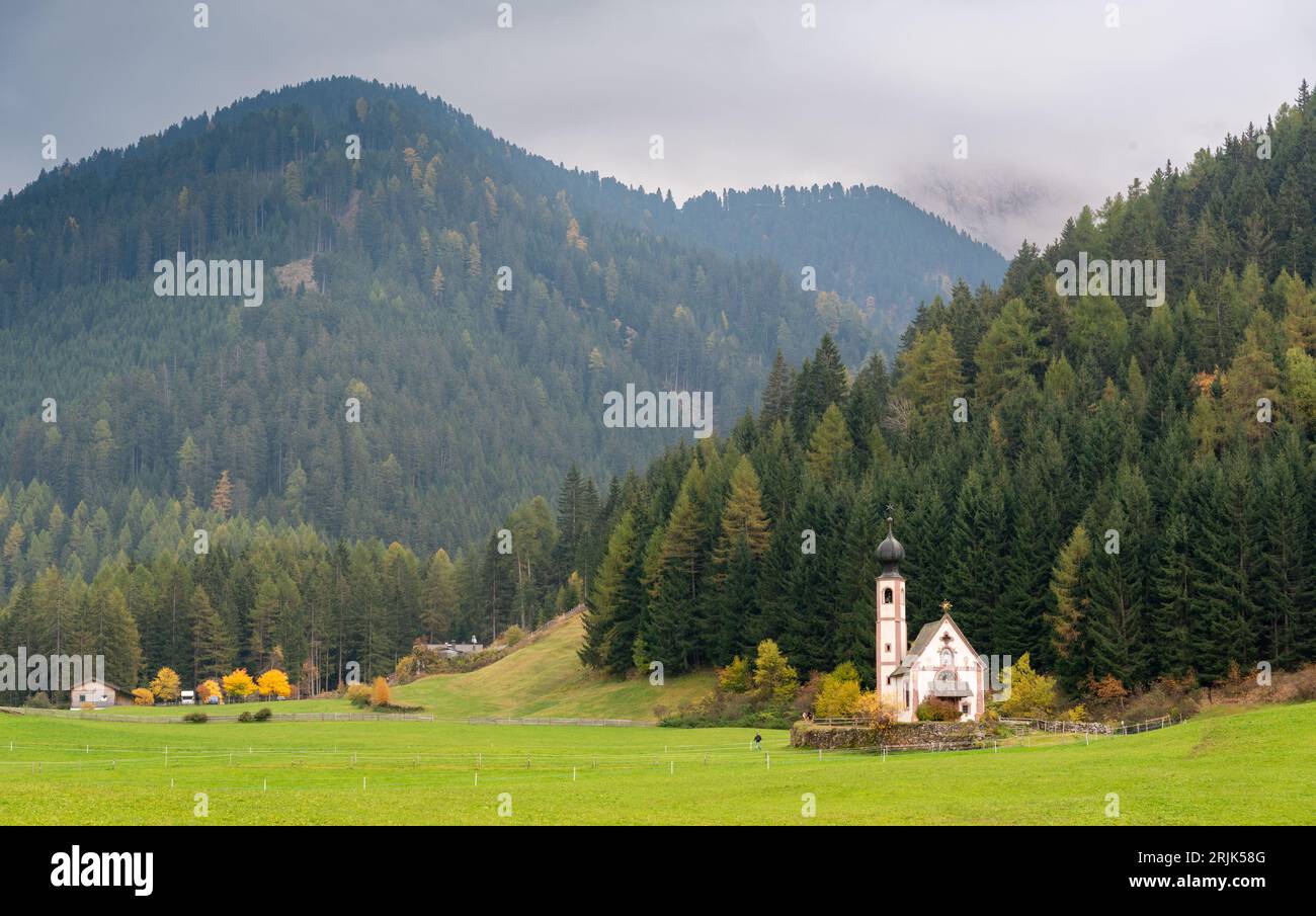 Church of Saint John, Ranui, Chiesetta di san giovanni in Ranui Runes ...
