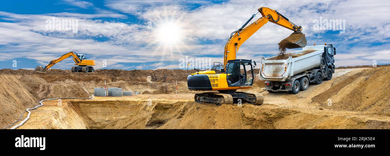 Excavator work site digging hi-res stock photography and images - Alamy