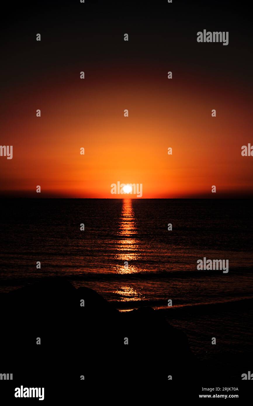 Sunset beach wallpapers hi-res stock photography and images - Alamy