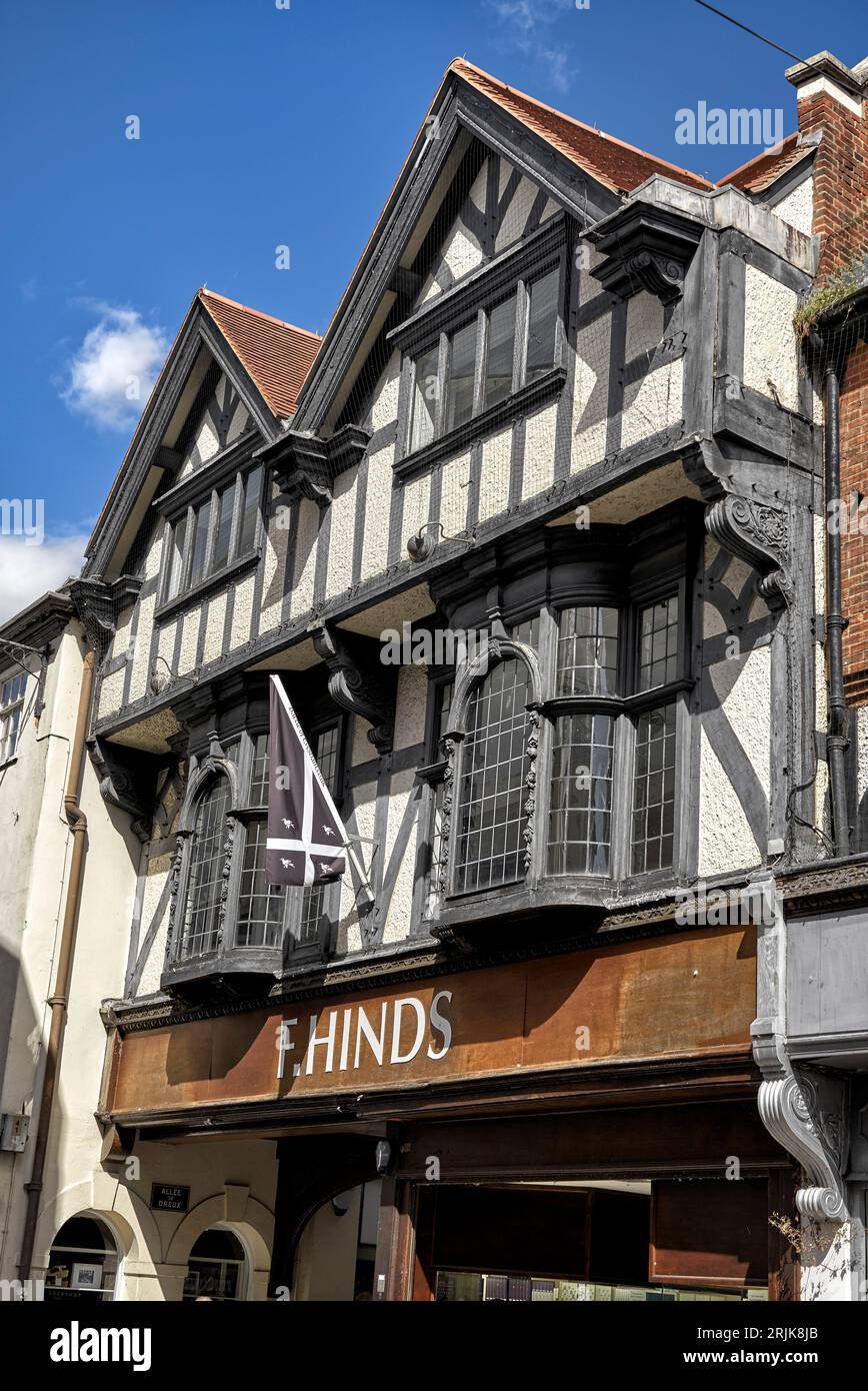 Evesham architecture. Half timbered black and white building in Bridge ...
