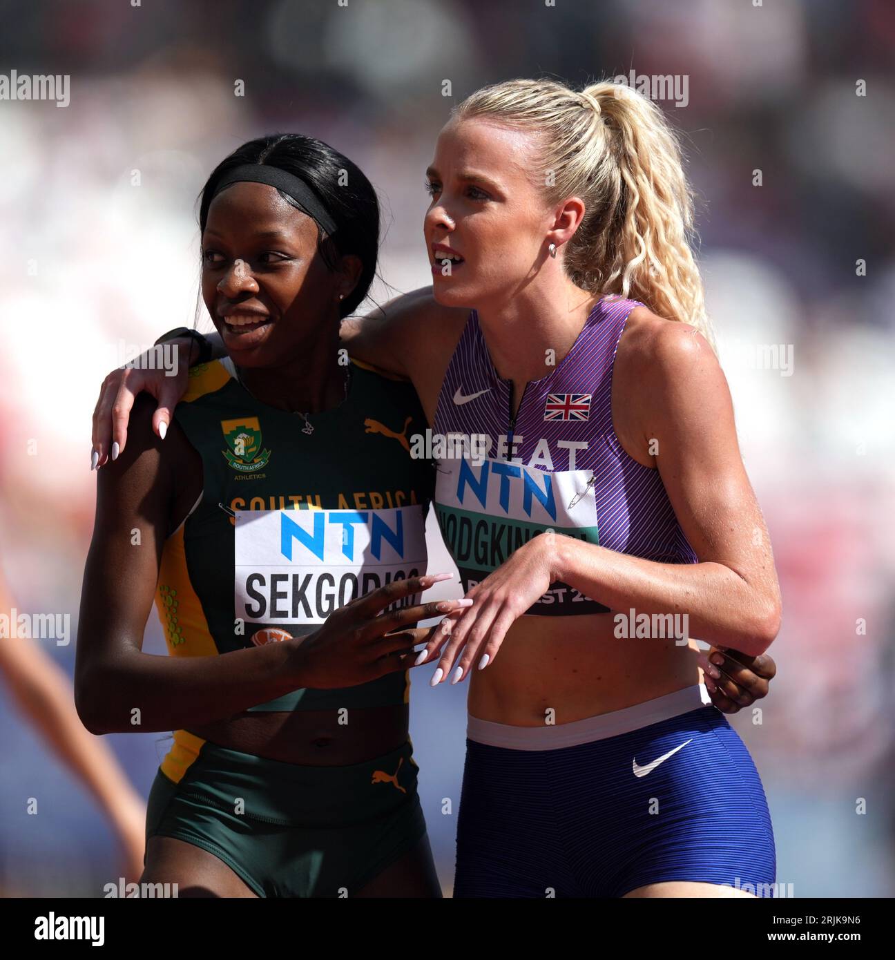 Great Britain's Keely Hodgkinson (right) and South Africa's Prudence ...