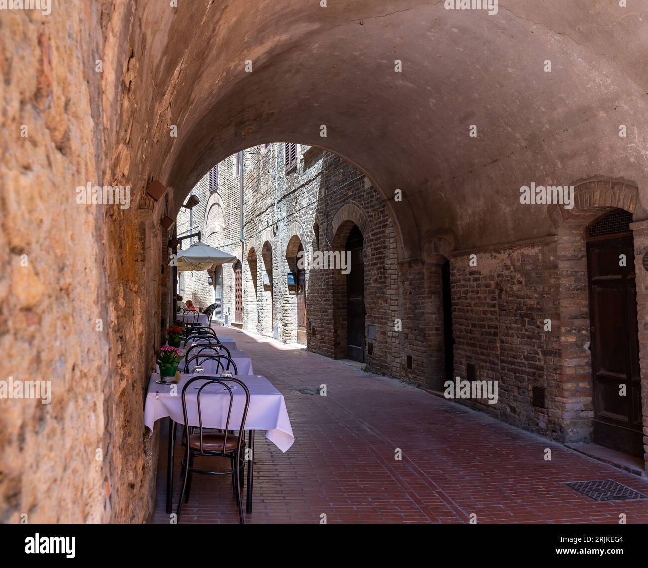Ancient restaurant typical italian medieval hi-res stock photography ...