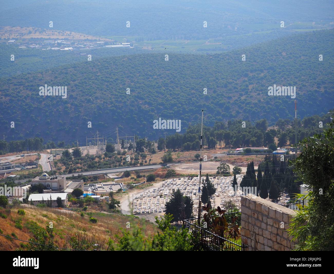 Tzfat cemetery hi-res stock photography and images - Alamy