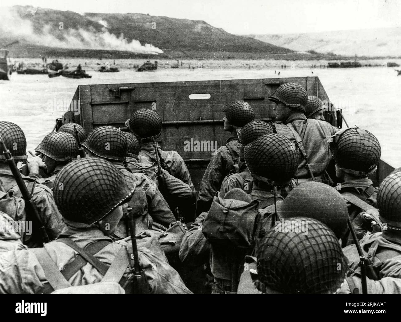 D day landing 1944 ship hi-res stock photography and images - Alamy
