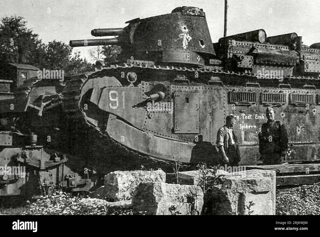 Super heavy gun hi-res stock photography and images - Alamy