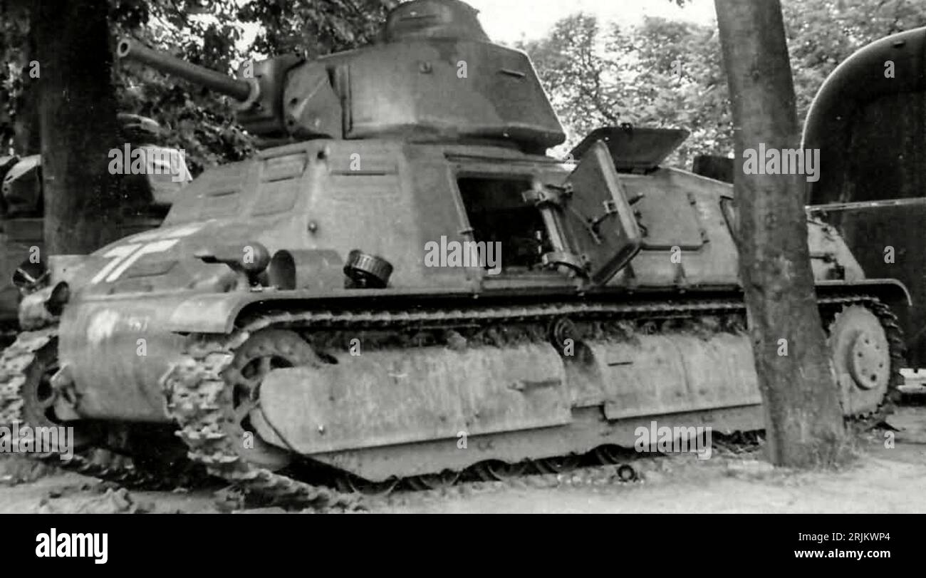 French somua s35 tank hi-res stock photography and images - Alamy