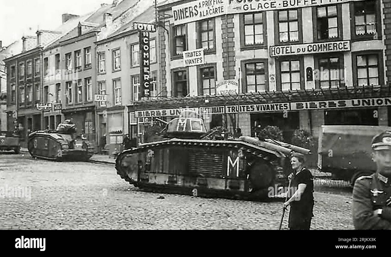 Which one of the two is best hi-res stock photography and images - Alamy