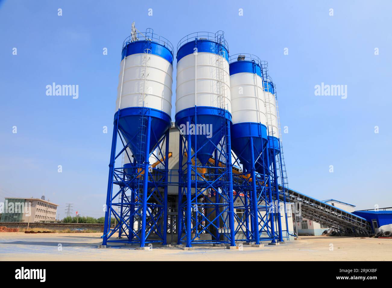 Mechanical mixing hi-res stock photography and images - Alamy