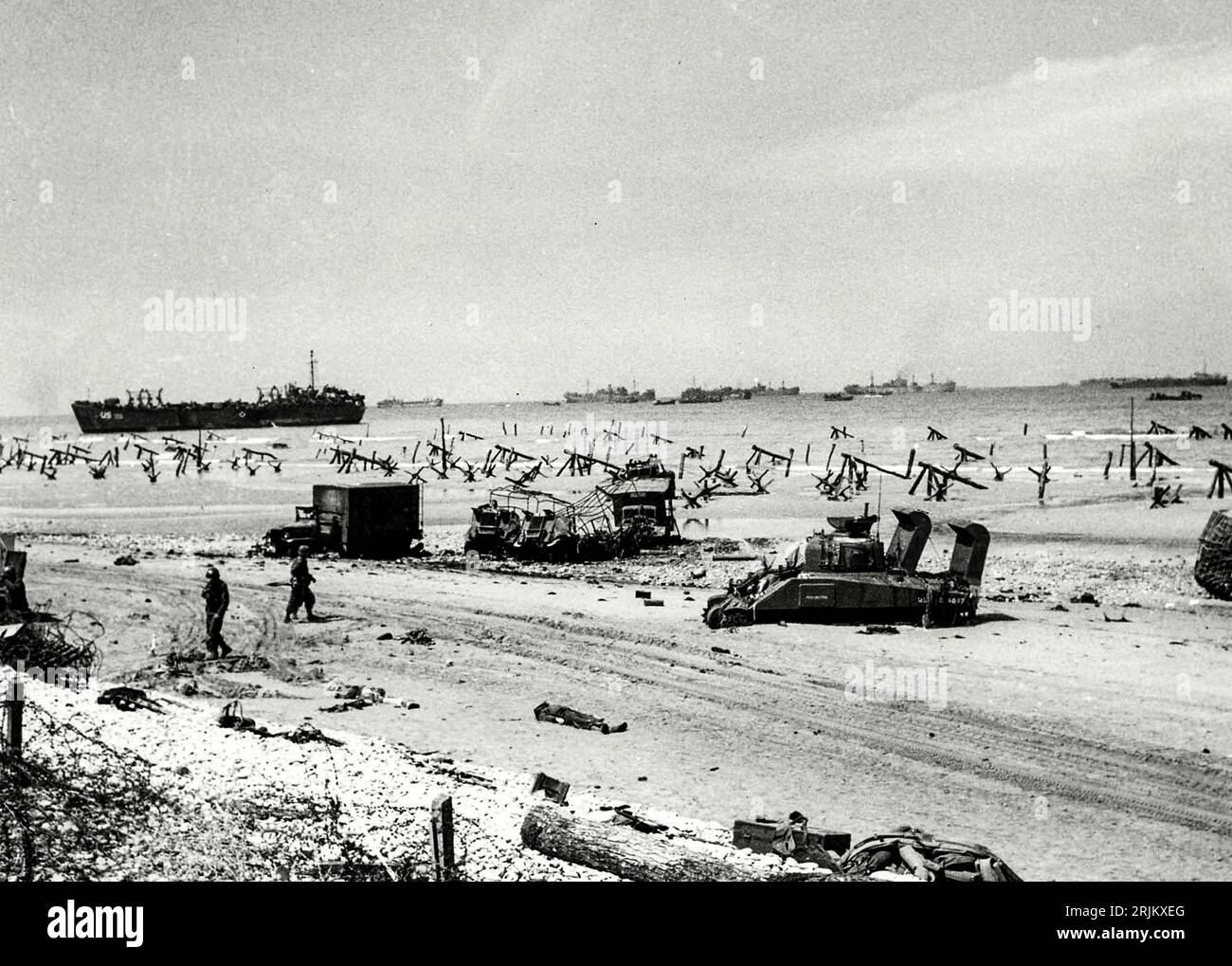 D day landing scene hi-res stock photography and images - Alamy