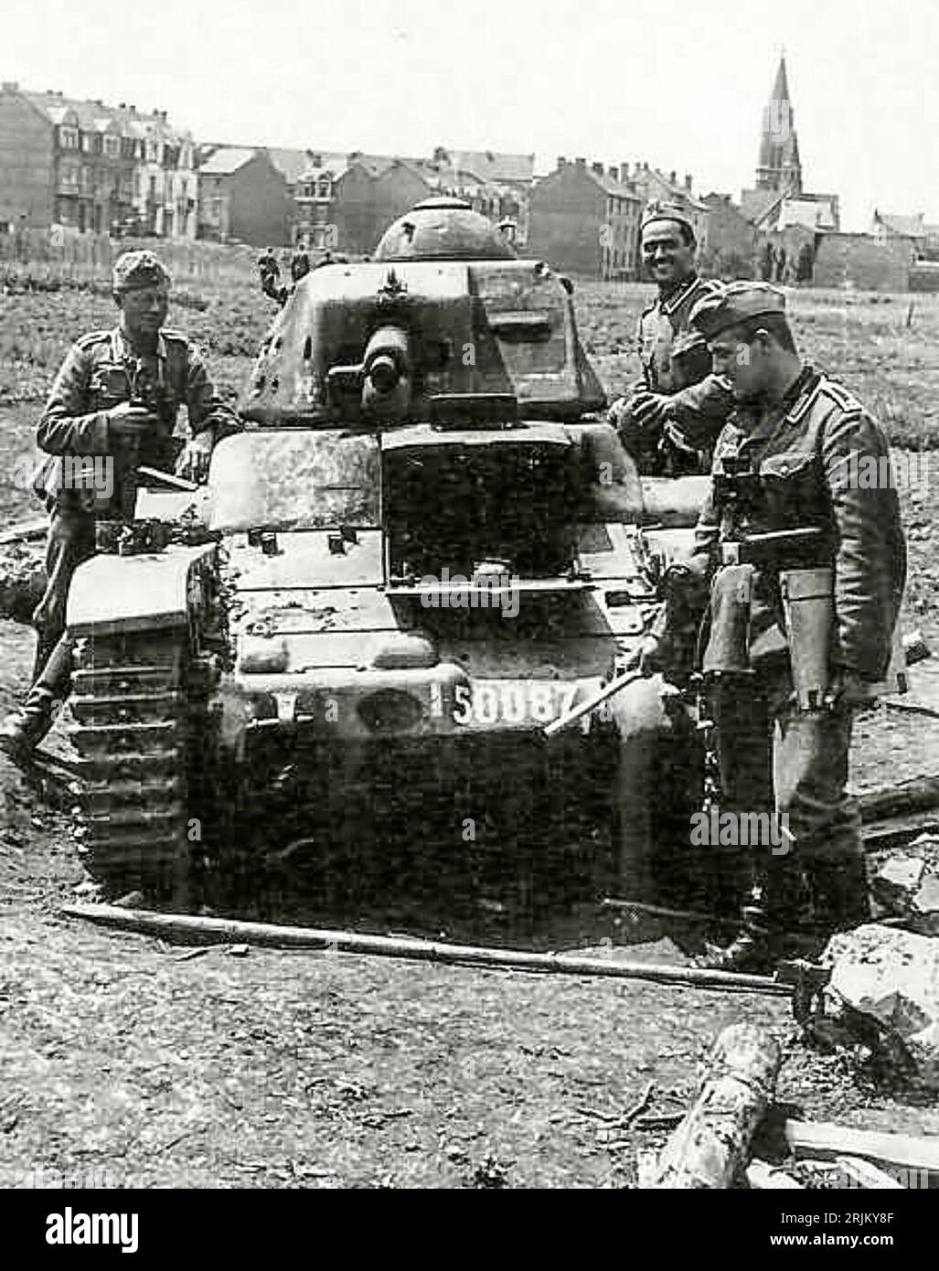 Tank renault hi-res stock photography and images - Alamy