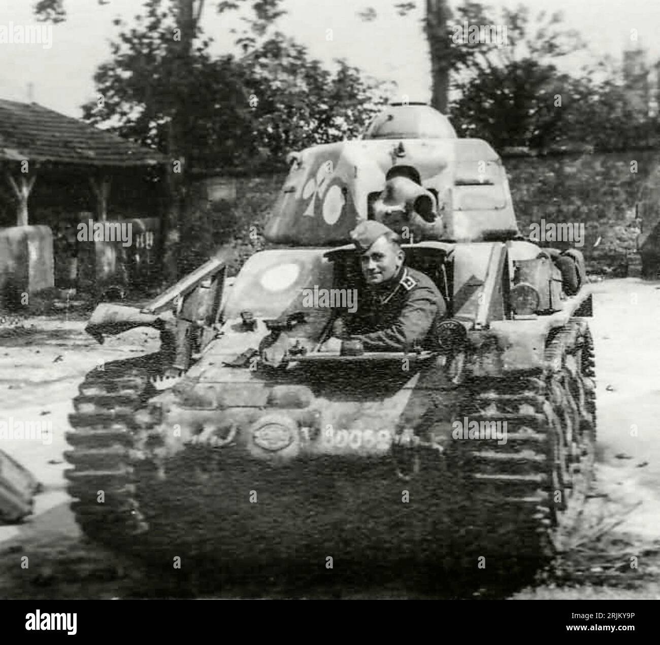 R35 Tank