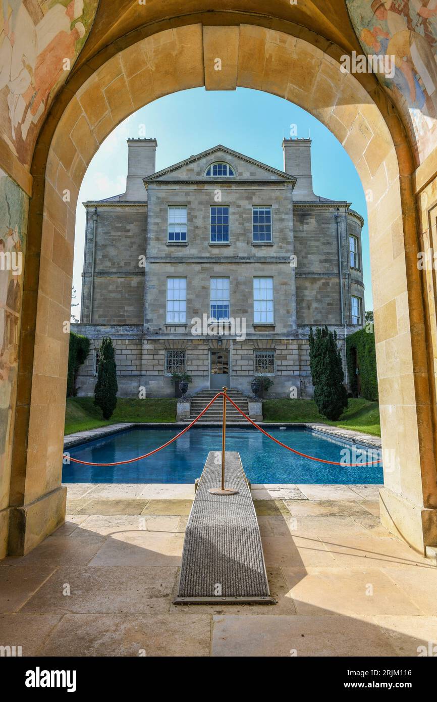 Lord of the manor house hi-res stock photography and images - Alamy