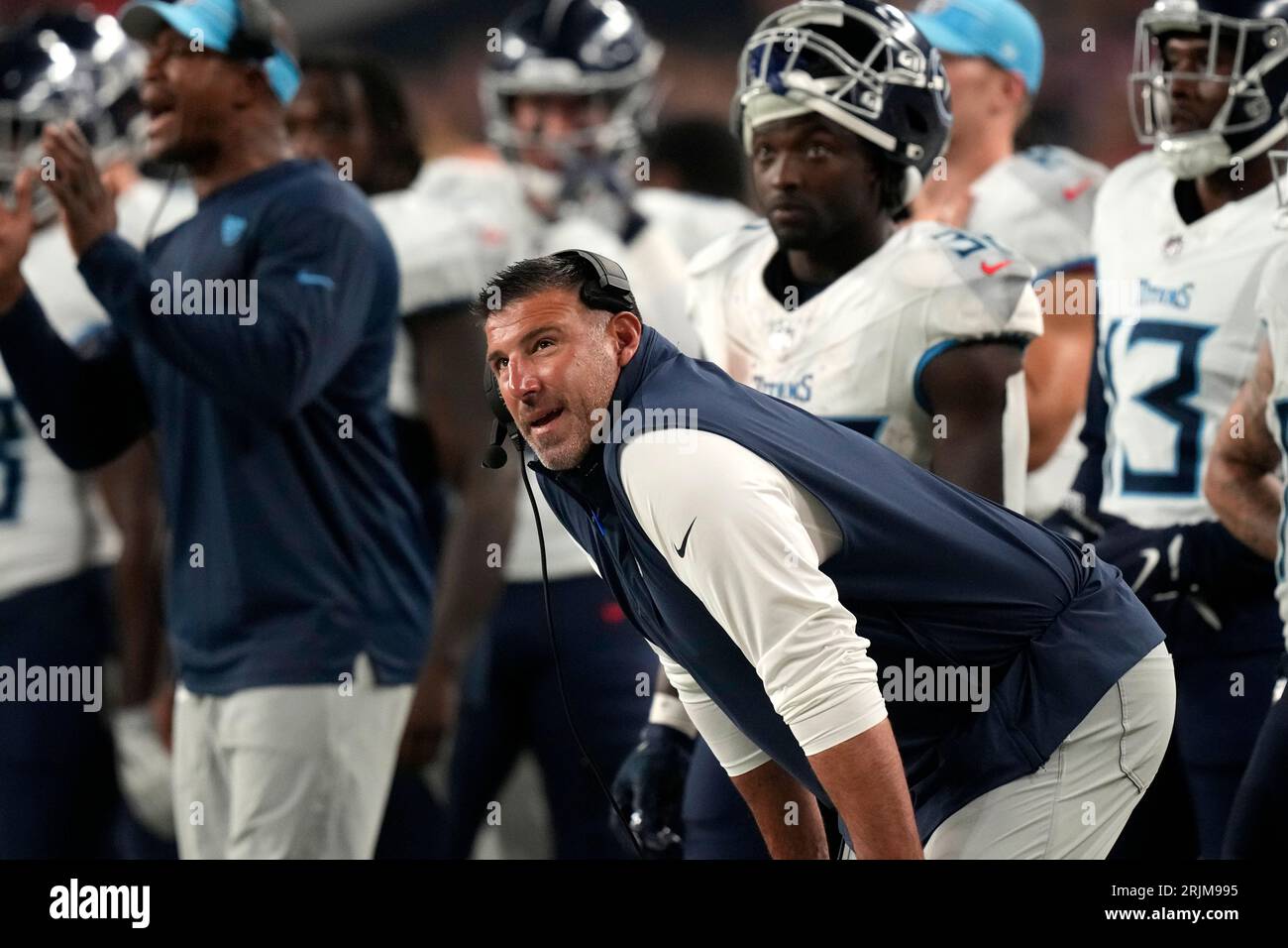 Tennessee Titans head coach Mike Vrabel watches from the sideline ...