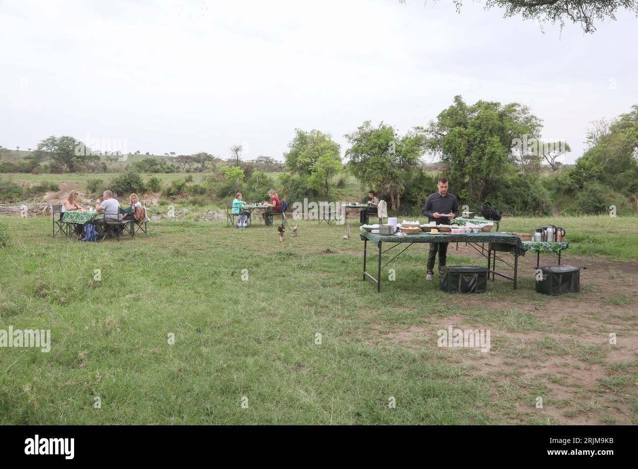 Safari breakfast tanzania hi-res stock photography and images - Alamy