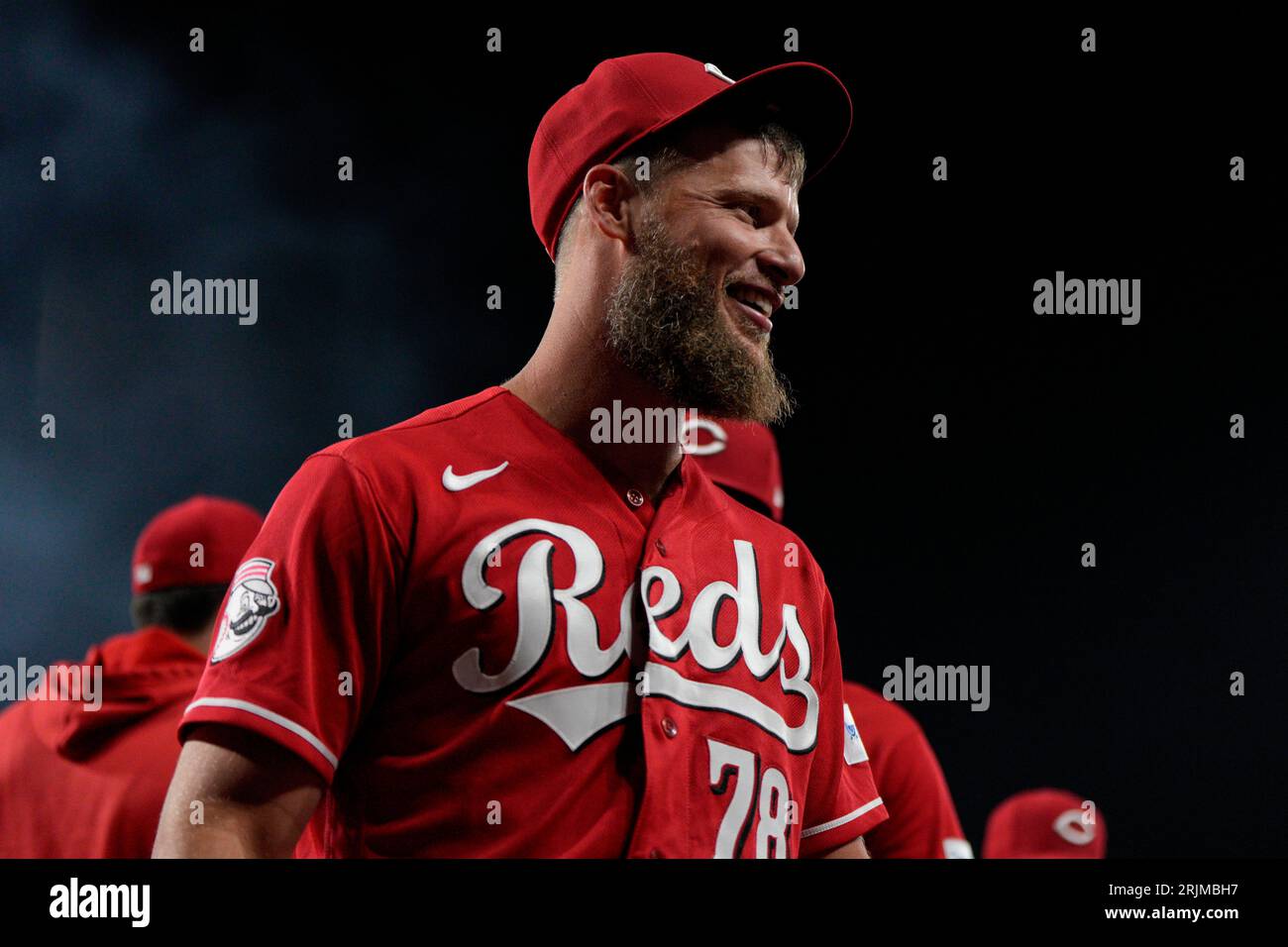 Cincinnati Reds relief pitcher Alan Busenitz (78) walks into the dugout ...